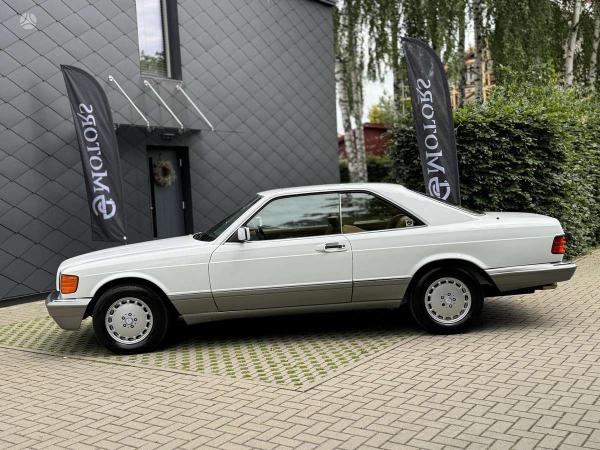 Balts Mercedes-Benz 560 1989 Kauņa, ar dzinēja tilpumu 5.55 L un nobraukumu 189 tūkst. km par 20000 €, foto 7 vietnē AUTOMOTO.COM.LV