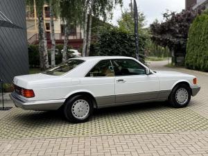 Белый Мерседес 560 1989 в Каунас, объемом двигателя 5.55 л и пробегом 189 тыс. км за 20000 €, фото 9 на AUTOMOTO.COM.LV
