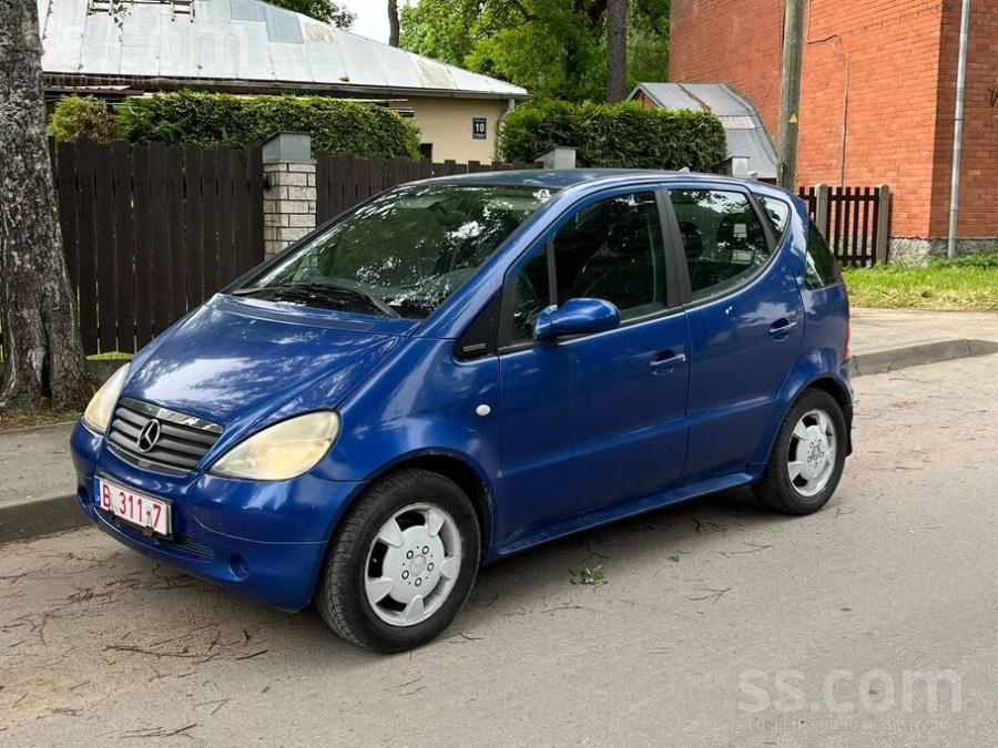 Blue Mercedes-Benz A 140 1998 in Riga, with an engine capacity of 1.40 L and mileage of 0 thousand km for 590 €, photo 1 on AUTOMOTO.COM.LV
