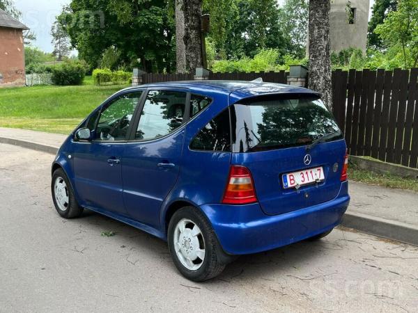 Blue Mercedes-Benz A 140 1998 in Riga, with an engine capacity of 1.40 L and mileage of 0 thousand km for 590 €, photo 3 on AUTOMOTO.COM.LV