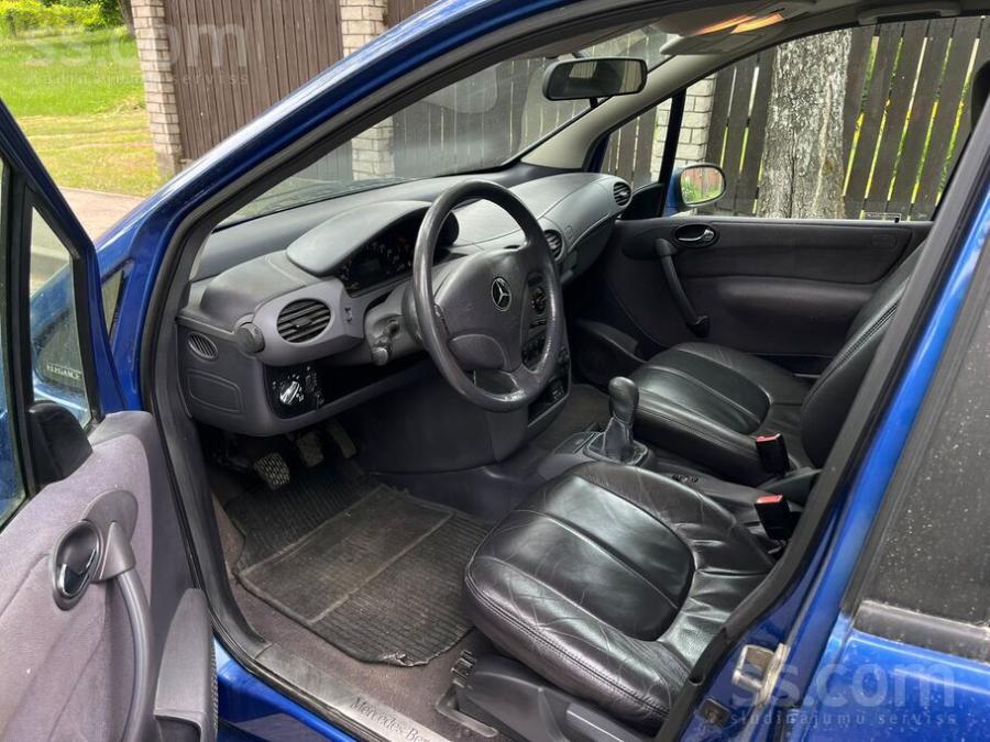 Blue Mercedes-Benz A 140 1998 in Riga, with an engine capacity of 1.40 L and mileage of 0 thousand km for 590 €, photo 9 on AUTOMOTO.COM.LV