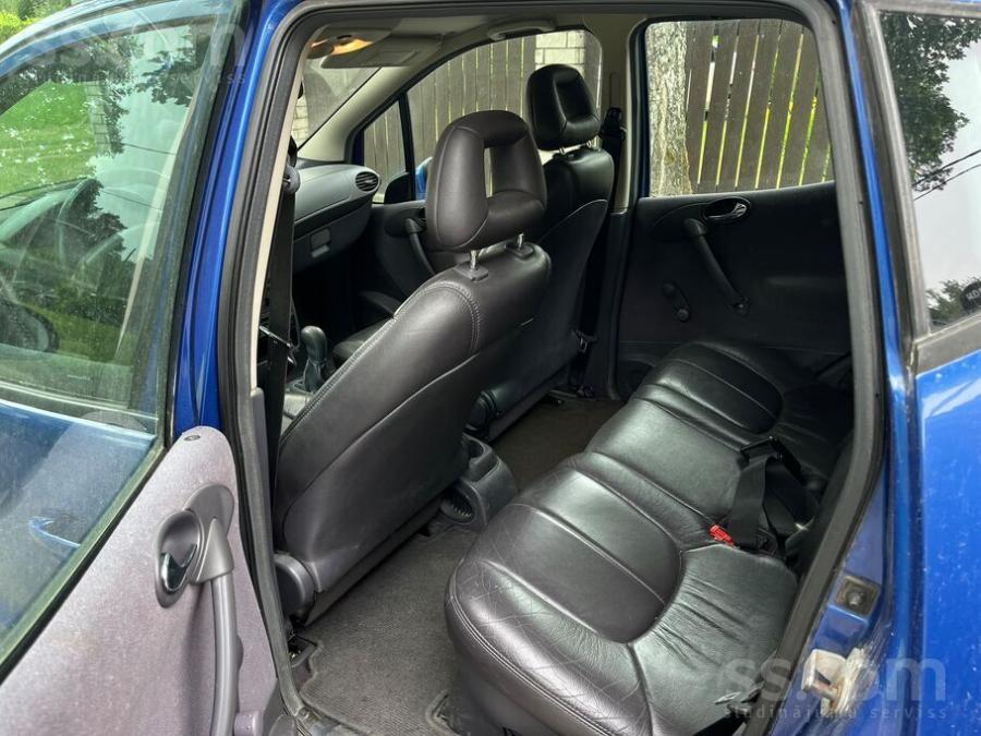 Blue Mercedes-Benz A 140 1998 in Riga, with an engine capacity of 1.40 L and mileage of 0 thousand km for 590 €, photo 19 on AUTOMOTO.COM.LV