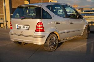 Pelēks Mercedes-Benz A 140 2001 Viļņa, ar dzinēja tilpumu 1.40 L un nobraukumu 261 tūkst. km par 800 €, foto 5 vietnē AUTOMOTO.COM.LV