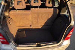 Pelēks Mercedes-Benz A 140 2001 Viļņa, ar dzinēja tilpumu 1.40 L un nobraukumu 261 tūkst. km par 800 €, foto 9 vietnē AUTOMOTO.COM.LV