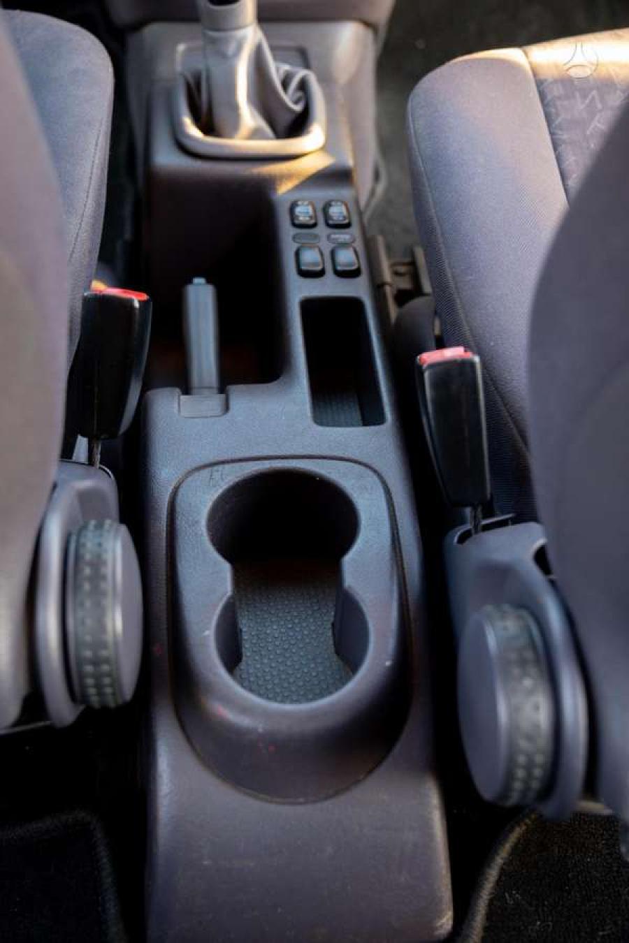 Pelēks Mercedes-Benz A 140 2001 Viļņa, ar dzinēja tilpumu 1.40 L un nobraukumu 261 tūkst. km par 800 €, foto 22 vietnē AUTOMOTO.COM.LV