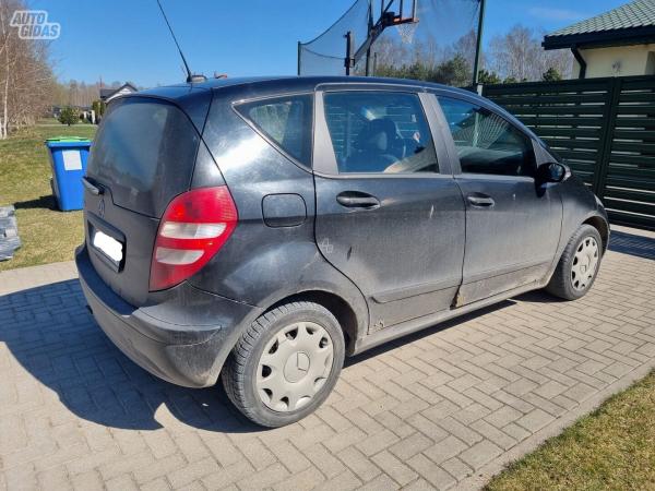 Melns Mercedes-Benz A 150 2004 Šauļi, ar dzinēja tilpumu 1.50 L un nobraukumu 243 tūkst. km par 300 €, foto 5 vietnē AUTOMOTO.COM.LV