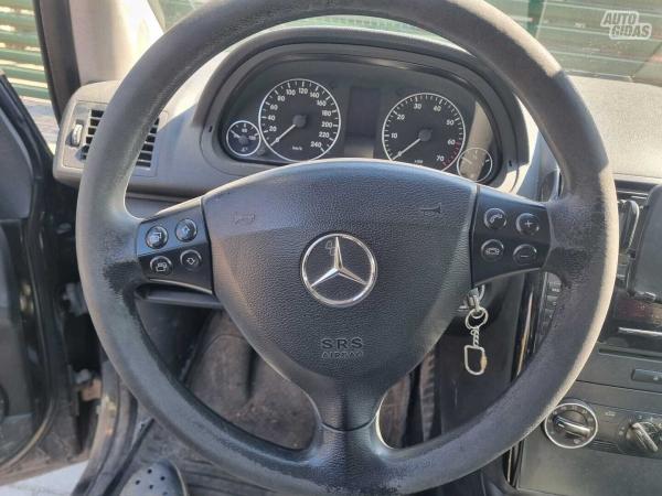 Melns Mercedes-Benz A 150 2004 Šauļi, ar dzinēja tilpumu 1.50 L un nobraukumu 243 tūkst. km par 300 €, foto 8 vietnē AUTOMOTO.COM.LV