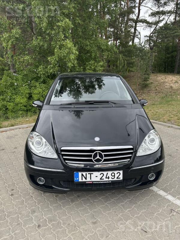 Black Mercedes-Benz A 150 2004 in Riga, with an engine capacity of 1.50 L and mileage of 217 thousand km for 2150 €, photo 5 on AUTOMOTO.COM.LV