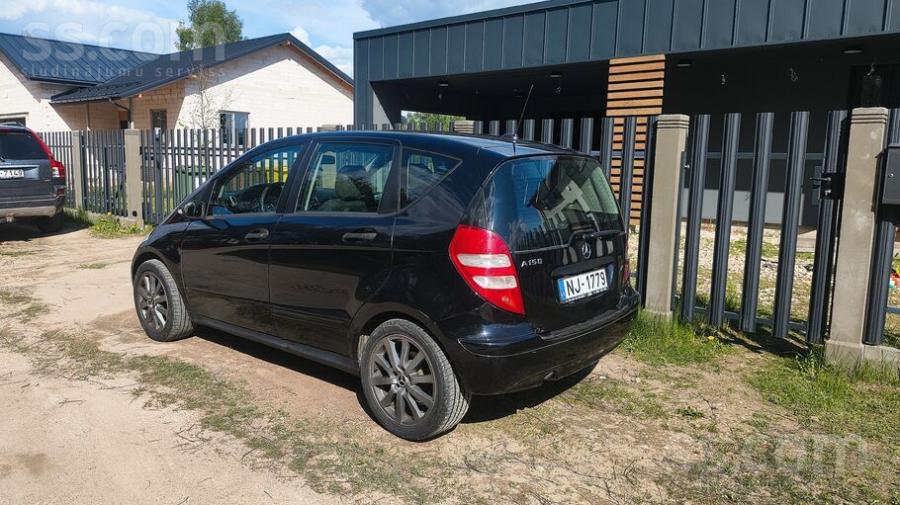 Melns Mercedes-Benz A 150 2005 Rīga, ar dzinēja tilpumu 1.50 L un nobraukumu 250 tūkst. km par 1200 €, foto 3 vietnē AUTOMOTO.COM.LV
