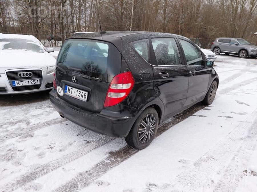 Black Mercedes-Benz A 150 2007 in Talsi, with an engine capacity of 1.50 L and mileage of 250 thousand km for 1470 €, photo 4 on AUTOMOTO.COM.LV