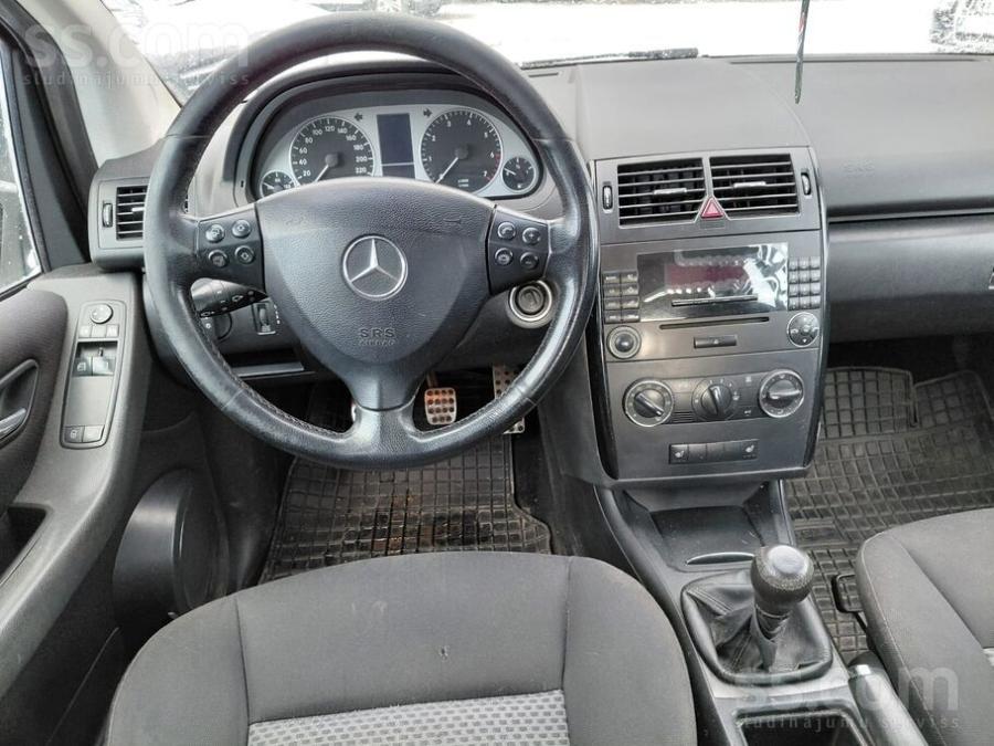 Black Mercedes-Benz A 150 2007 in Talsi, with an engine capacity of 1.50 L and mileage of 250 thousand km for 1470 €, photo 10 on AUTOMOTO.COM.LV