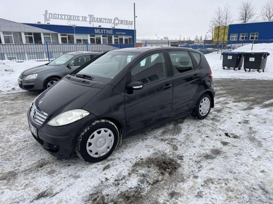 Melns Mercedes-Benz A 150 2007 Viļņa, ar dzinēja tilpumu 1.50 L un nobraukumu 208 tūkst. km par 1350 €, foto 1 vietnē AUTOMOTO.COM.LV