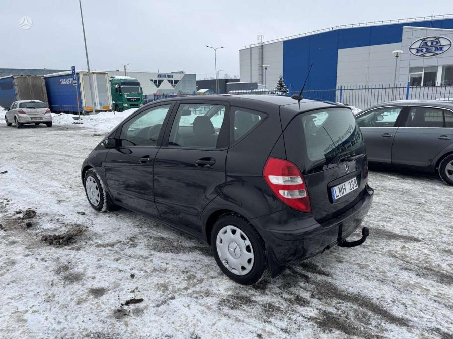 Melns Mercedes-Benz A 150 2007 Viļņa, ar dzinēja tilpumu 1.50 L un nobraukumu 208 tūkst. km par 1350 €, foto 3 vietnē AUTOMOTO.COM.LV