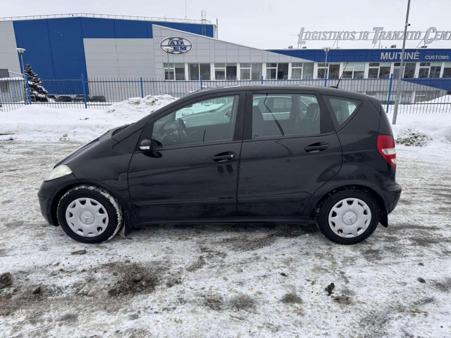 Melns Mercedes-Benz A 150 2007 Viļņa, ar dzinēja tilpumu 1.50 L un nobraukumu 208 tūkst. km par 1350 €, foto 6 vietnē AUTOMOTO.COM.LV
