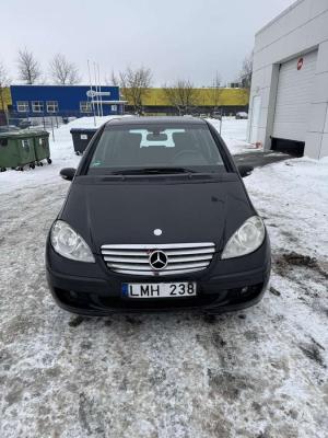 Melns Mercedes-Benz A 150 2007 Viļņa, ar dzinēja tilpumu 1.50 L un nobraukumu 208 tūkst. km par 1350 €, foto 7 vietnē AUTOMOTO.COM.LV