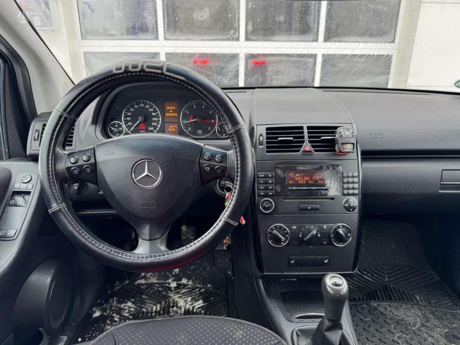 Melns Mercedes-Benz A 150 2007 Viļņa, ar dzinēja tilpumu 1.50 L un nobraukumu 208 tūkst. km par 1350 €, foto 13 vietnē AUTOMOTO.COM.LV