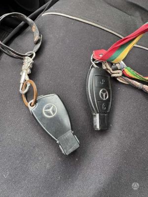 Melns Mercedes-Benz A 150 2007 Viļņa, ar dzinēja tilpumu 1.50 L un nobraukumu 208 tūkst. km par 1350 €, foto 20 vietnē AUTOMOTO.COM.LV