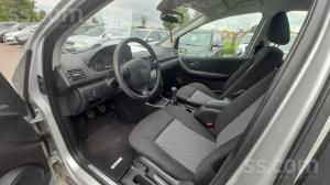 Grey Mercedes-Benz A 150 2004 in Riga, with an engine capacity of 1.50 L and mileage of 163 thousand km for 2900 €, photo 12 on AUTOMOTO.COM.LV