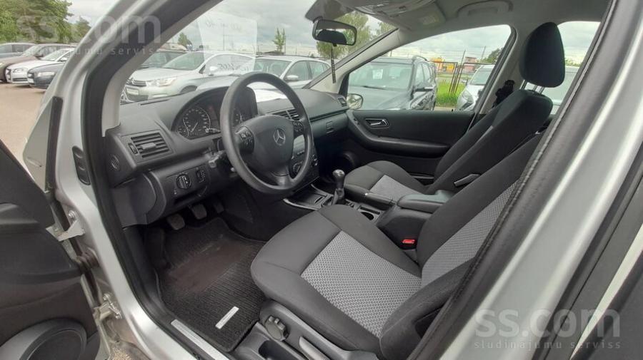 Grey Mercedes-Benz A 150 2004 in Riga, with an engine capacity of 1.50 L and mileage of 163 thousand km for 2900 €, photo 12 on AUTOMOTO.COM.LV