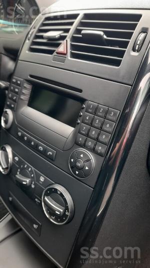 Grey Mercedes-Benz A 150 2004 in Riga, with an engine capacity of 1.50 L and mileage of 163 thousand km for 2900 €, photo 31 on AUTOMOTO.COM.LV