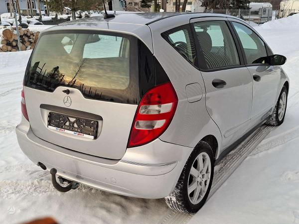 Grey Mercedes-Benz A 150 2005 in Ukmerge, with an engine capacity of 1.50 L and mileage of 254 thousand km for 1750 €, photo 3 on AUTOMOTO.COM.LV