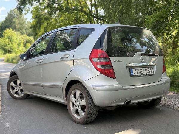 Grey Mercedes-Benz A 150 2005 in Vilnius, with an engine capacity of 1.50 L and mileage of 111 thousand km for 900 €, photo 2 on AUTOMOTO.COM.LV