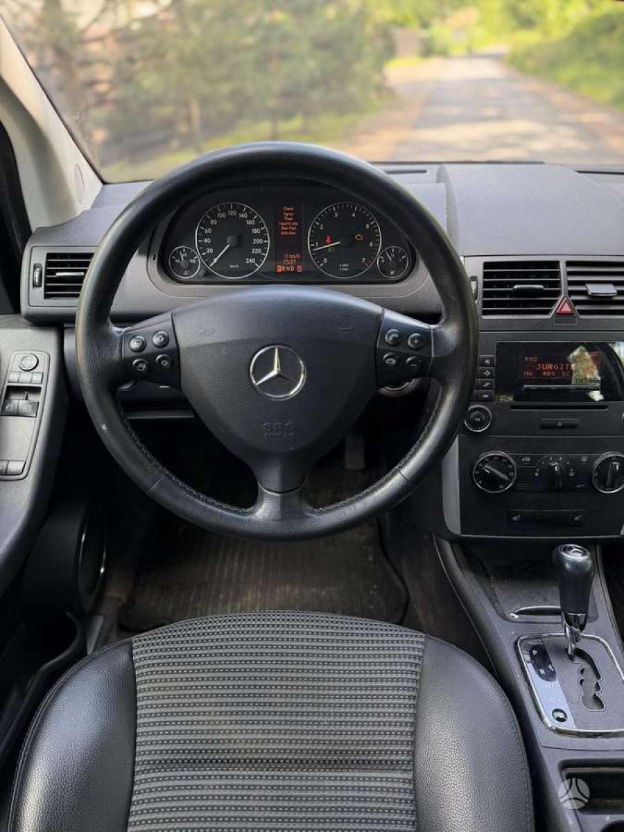 Pelēks Mercedes-Benz A 150 2005 Viļņa, ar dzinēja tilpumu 1.50 L un nobraukumu 111 tūkst. km par 900 €, foto 11 vietnē AUTOMOTO.COM.LV