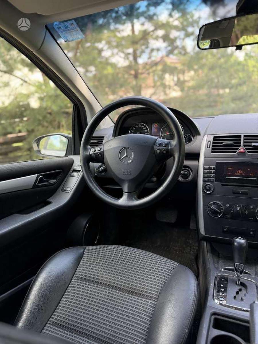 Pelēks Mercedes-Benz A 150 2005 Viļņa, ar dzinēja tilpumu 1.50 L un nobraukumu 111 tūkst. km par 900 €, foto 12 vietnē AUTOMOTO.COM.LV