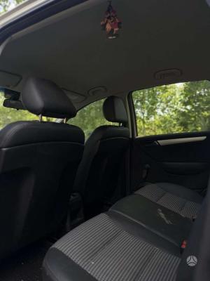 Pelēks Mercedes-Benz A 150 2005 Viļņa, ar dzinēja tilpumu 1.50 L un nobraukumu 111 tūkst. km par 900 €, foto 16 vietnē AUTOMOTO.COM.LV