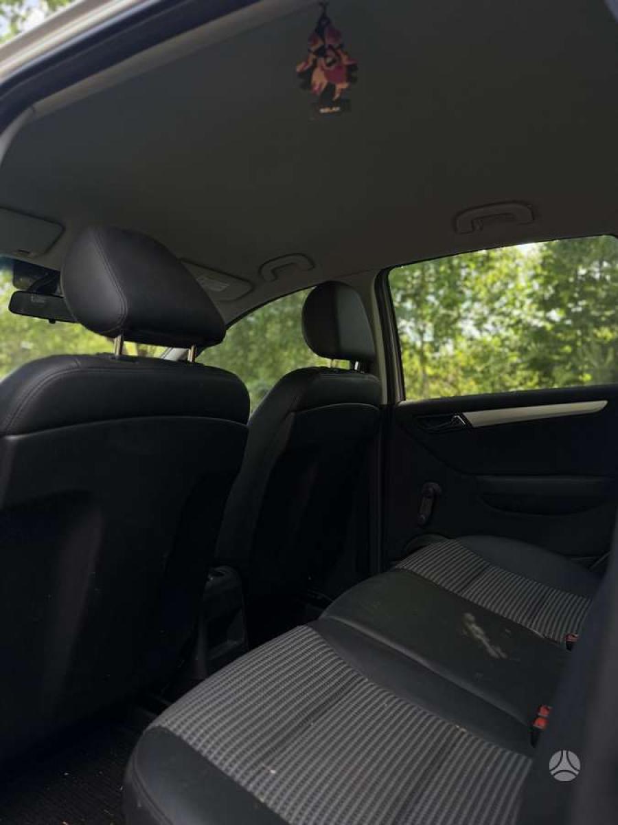 Pelēks Mercedes-Benz A 150 2005 Viļņa, ar dzinēja tilpumu 1.50 L un nobraukumu 111 tūkst. km par 900 €, foto 16 vietnē AUTOMOTO.COM.LV