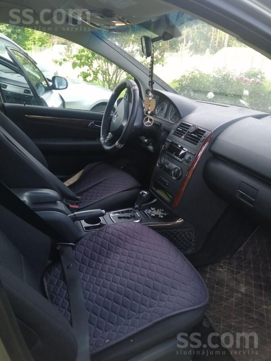 Grey Mercedes-Benz A 150 2005 in Jurmala, with an engine capacity of 1.50 L and mileage of 182 thousand km for 1250 €, photo 3 on AUTOMOTO.COM.LV