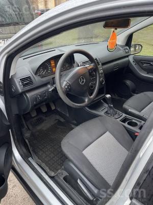 Grey Mercedes-Benz A 150 2005 in Talsi, with an engine capacity of 1.50 L and mileage of 255 thousand km for 950 €, photo 5 on AUTOMOTO.COM.LV