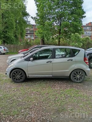 Mercedes-Benz A 150 2004 in Jelgava, with an engine capacity of 1.50 L and mileage of 268 thousand km for 2650 €, photo 4 on AUTOMOTO.COM.LV