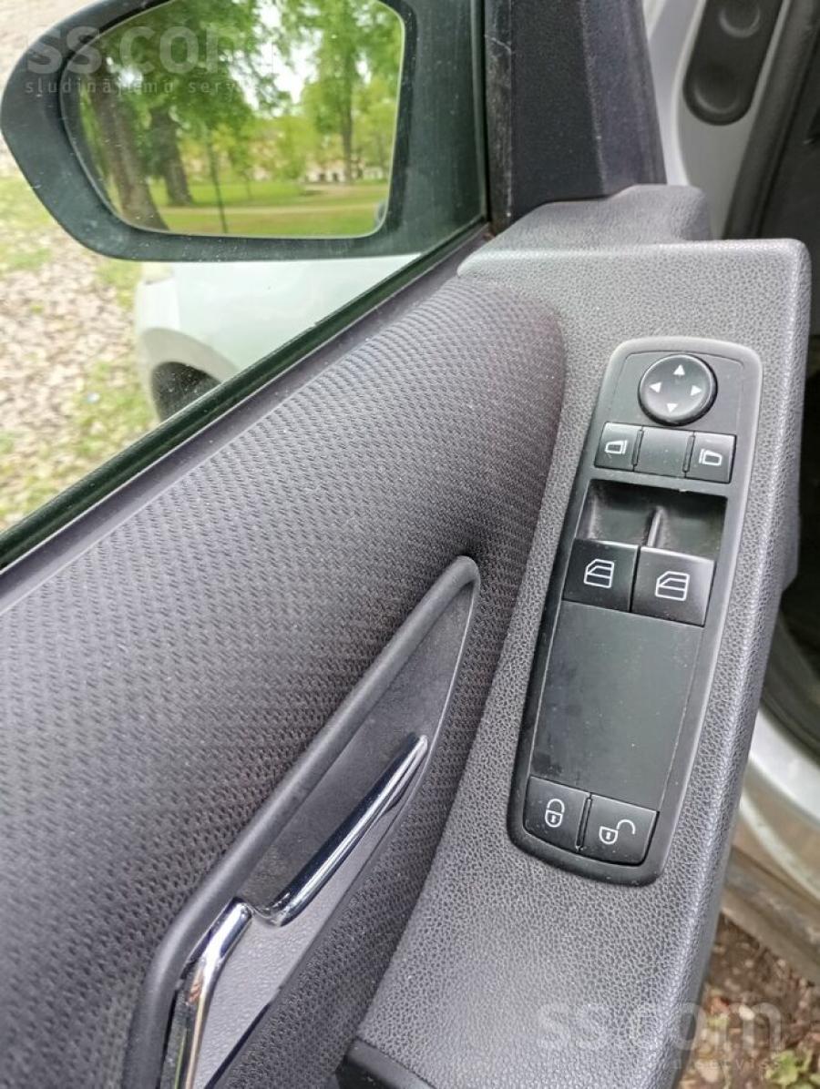 Mercedes-Benz A 150 2004 in Jelgava, with an engine capacity of 1.50 L and mileage of 268 thousand km for 2650 €, photo 13 on AUTOMOTO.COM.LV