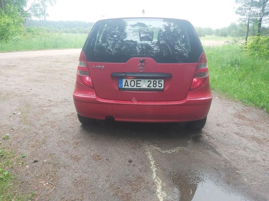 Mercedes-Benz A 150 2005 in Vilnius, with an engine capacity of 1.50 L and mileage of 149 thousand km for 500 €, photo 4 on AUTOMOTO.COM.LV
