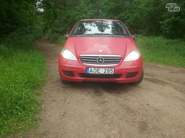 Mercedes-Benz A 150 2005 in Vilnius, with an engine capacity of 1.50 L and mileage of 149 thousand km for 500 €, photo 5 on AUTOMOTO.COM.LV