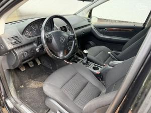 Mercedes-Benz A 150 2005 in Vilnius, with an engine capacity of 1.50 L and mileage of 180 thousand km for 620 €, photo 8 on AUTOMOTO.COM.LV