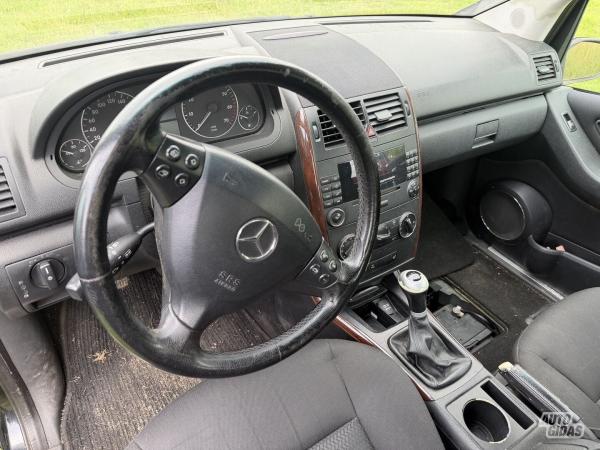 Mercedes-Benz A 150 2005 in Vilnius, with an engine capacity of 1.50 L and mileage of 181 thousand km for 490 €, photo 7 on AUTOMOTO.COM.LV