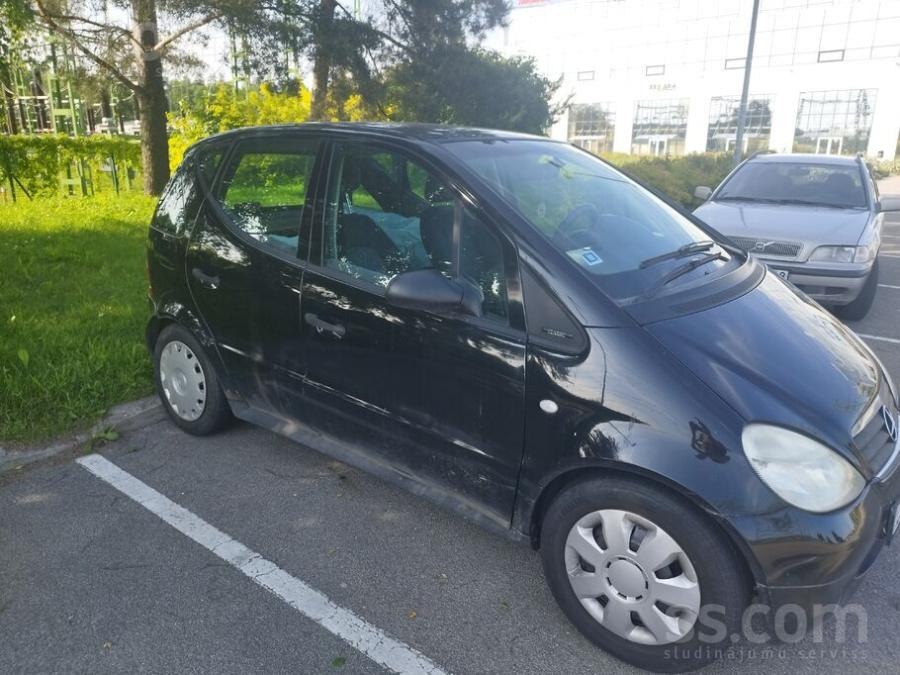 Melns Mercedes-Benz A 160 2000 Rīga, ar dzinēja tilpumu 1.60 L un nobraukumu 182 tūkst. km par 500 €, foto 3 vietnē AUTOMOTO.COM.LV