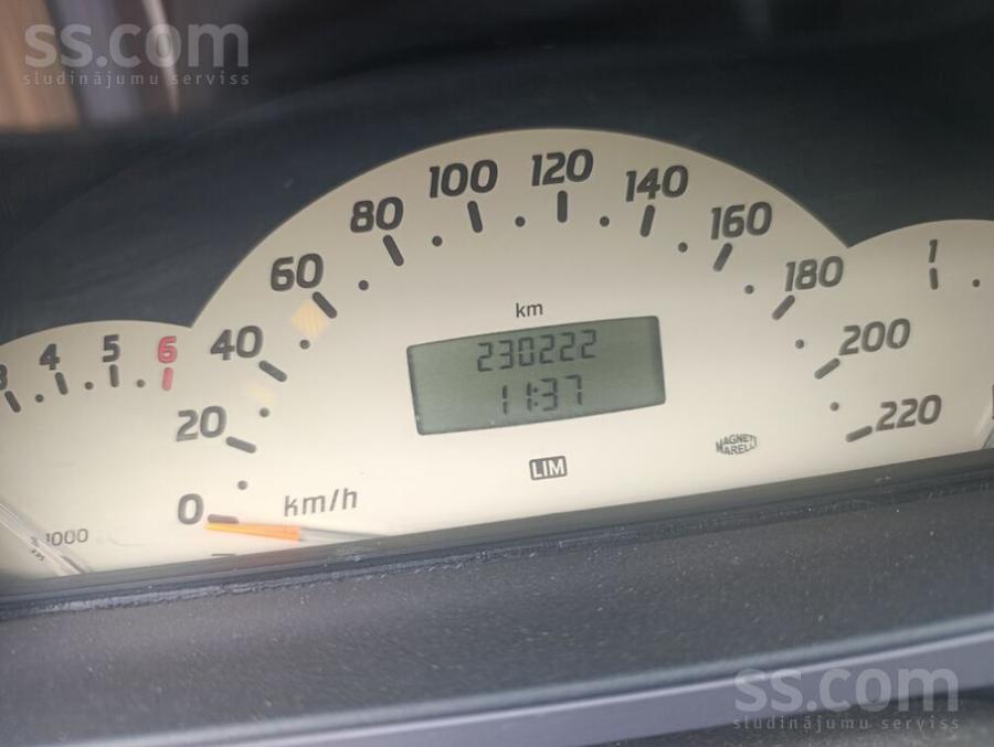 Melns Mercedes-Benz A 160 2000 Rēzekne, ar dzinēja tilpumu 1.60 L un nobraukumu 230 tūkst. km par 500 €, foto 12 vietnē AUTOMOTO.COM.LV