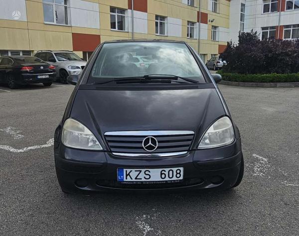 Black Mercedes-Benz A 160 2000 in Klaipeda, with an engine capacity of 1.60 L and mileage of 204 thousand km for 600 €, photo 2 on AUTOMOTO.COM.LV