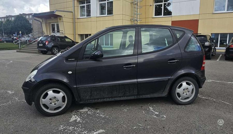 Melns Mercedes-Benz A 160 2000 Klaipėda, ar dzinēja tilpumu 1.60 L un nobraukumu 204 tūkst. km par 600 €, foto 9 vietnē AUTOMOTO.COM.LV
