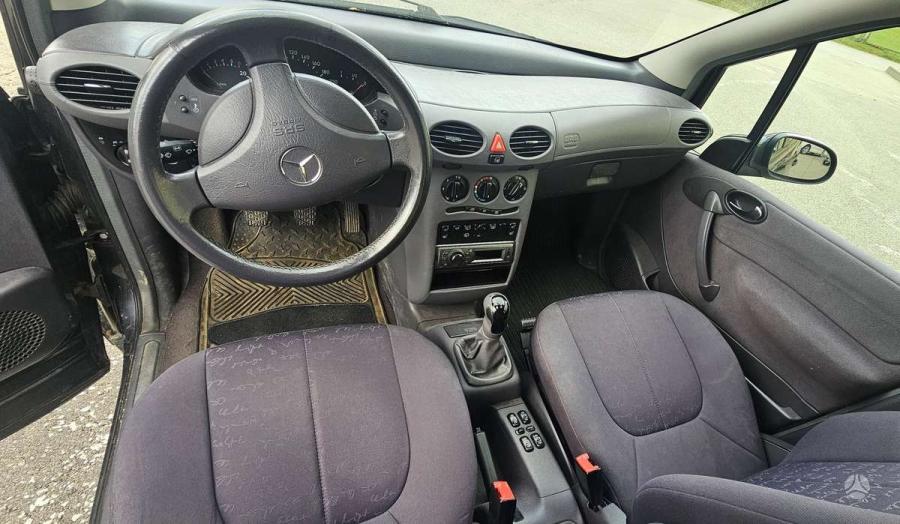 Melns Mercedes-Benz A 160 2000 Klaipėda, ar dzinēja tilpumu 1.60 L un nobraukumu 204 tūkst. km par 600 €, foto 12 vietnē AUTOMOTO.COM.LV