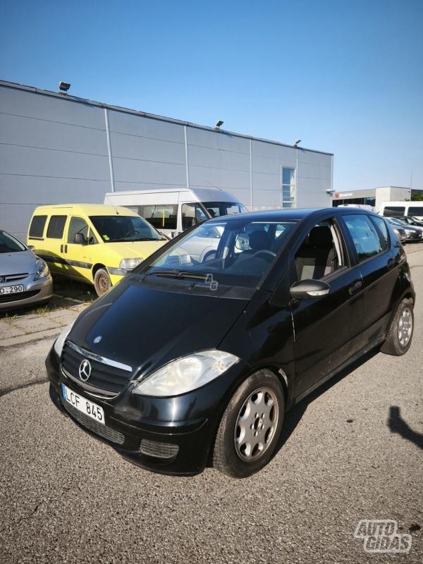 Black Mercedes-Benz A 160 2006 in Kaunas, with an engine capacity of 2.00 L and mileage of 235 thousand km for 650 €, photo 3 on AUTOMOTO.COM.LV