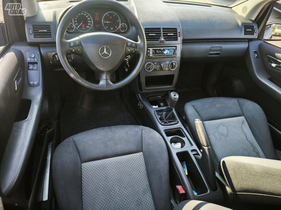 Melns Mercedes-Benz A 160 2006 Kauņa, ar dzinēja tilpumu 2.00 L un nobraukumu 235 tūkst. km par 650 €, foto 7 vietnē AUTOMOTO.COM.LV