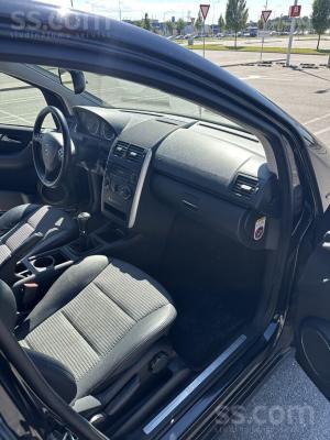 Melns Mercedes-Benz A 160 2008 Rīga, ar dzinēja tilpumu 2.00 L un nobraukumu 225 tūkst. km par 1900 €, foto 10 vietnē AUTOMOTO.COM.LV