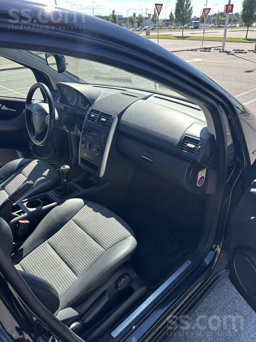 Melns Mercedes-Benz A 160 2008 Rīga, ar dzinēja tilpumu 2.00 L un nobraukumu 225 tūkst. km par 1900 €, foto 10 vietnē AUTOMOTO.COM.LV