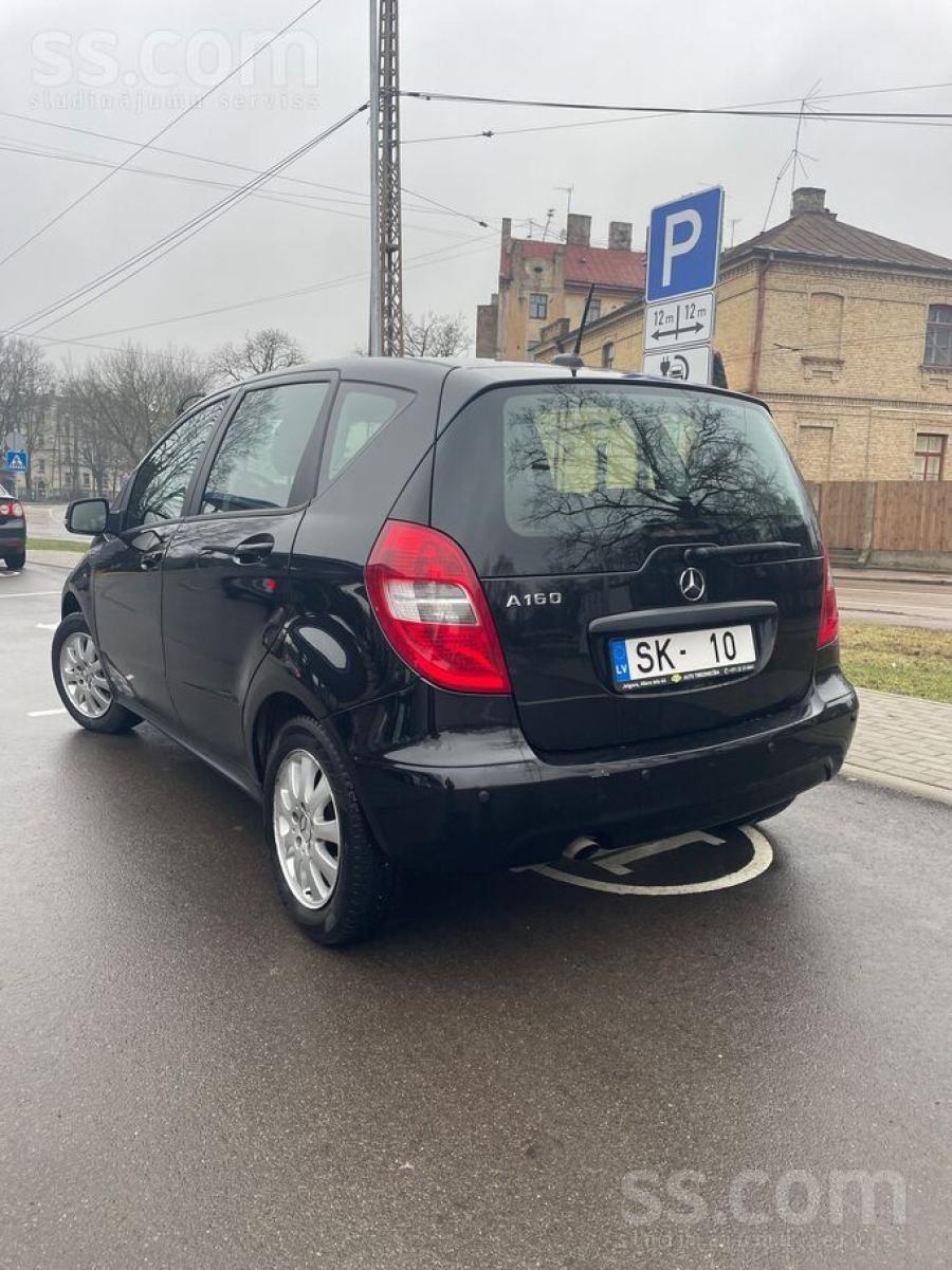 Black Mercedes-Benz A 160 2009 in Riga, with an engine capacity of 1.60 L and mileage of 146 thousand km for 3000 €, photo 3 on AUTOMOTO.COM.LV