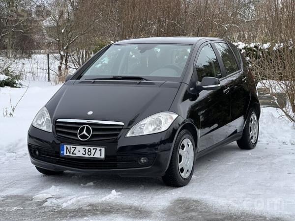 Melns Mercedes-Benz A 160 2009 Rīga, ar dzinēja tilpumu 1.50 L un nobraukumu 320 tūkst. km par 1950 €, foto 1 vietnē AUTOMOTO.COM.LV