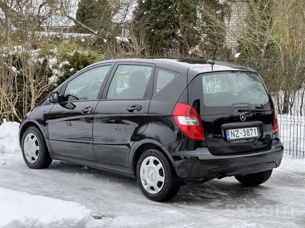 Melns Mercedes-Benz A 160 2009 Rīga, ar dzinēja tilpumu 1.50 L un nobraukumu 320 tūkst. km par 1950 €, foto 4 vietnē AUTOMOTO.COM.LV